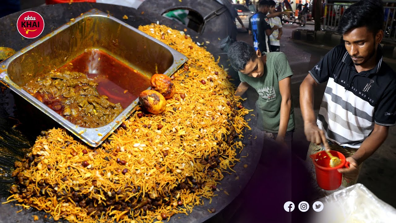 Dhaka Farmgate King of Jhal Muri Maker | Street Food Bangladesh # ...