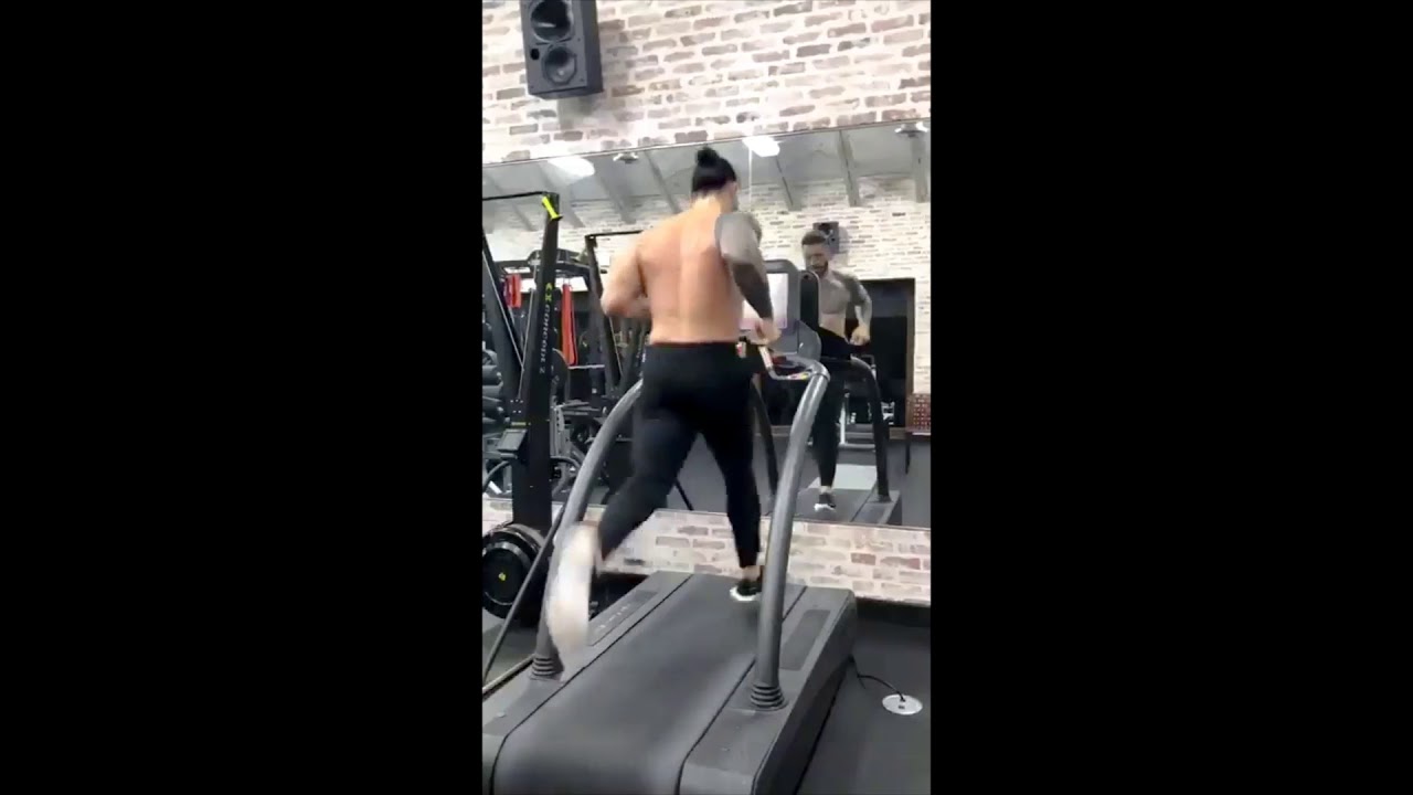 roman reigns workout - YouTube
