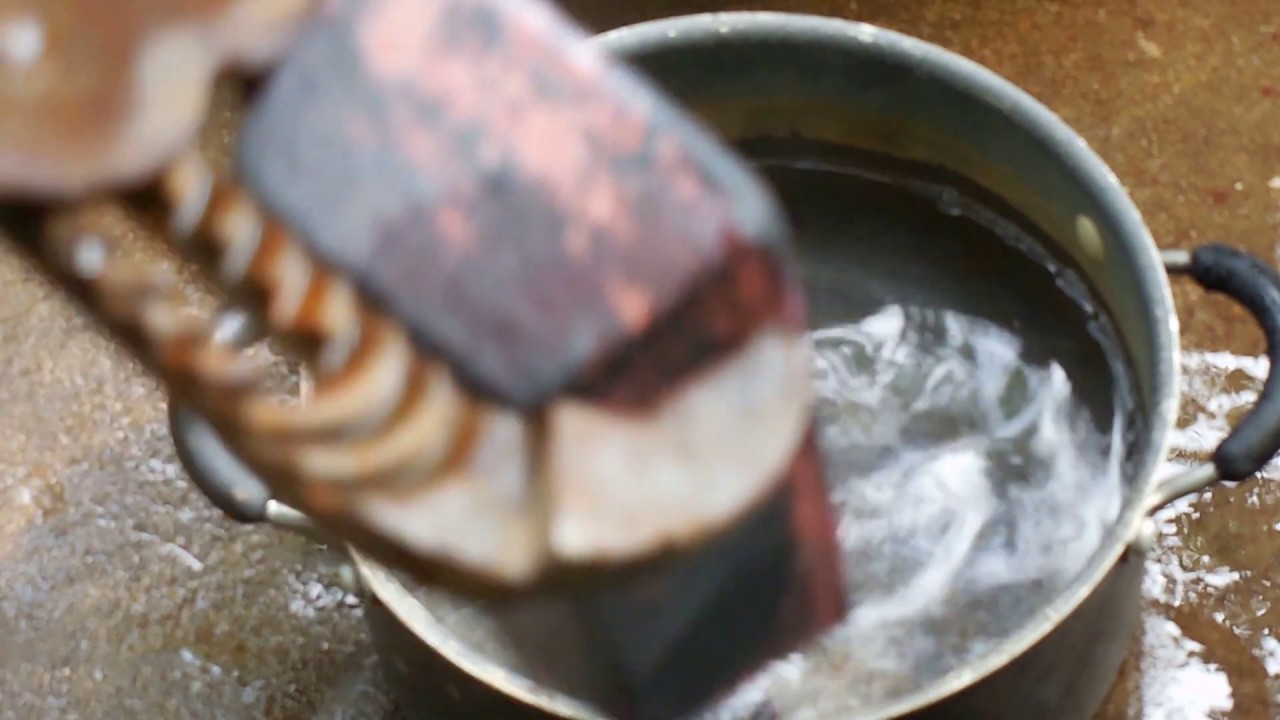 Boiling Water with Copper Bars - YouTube