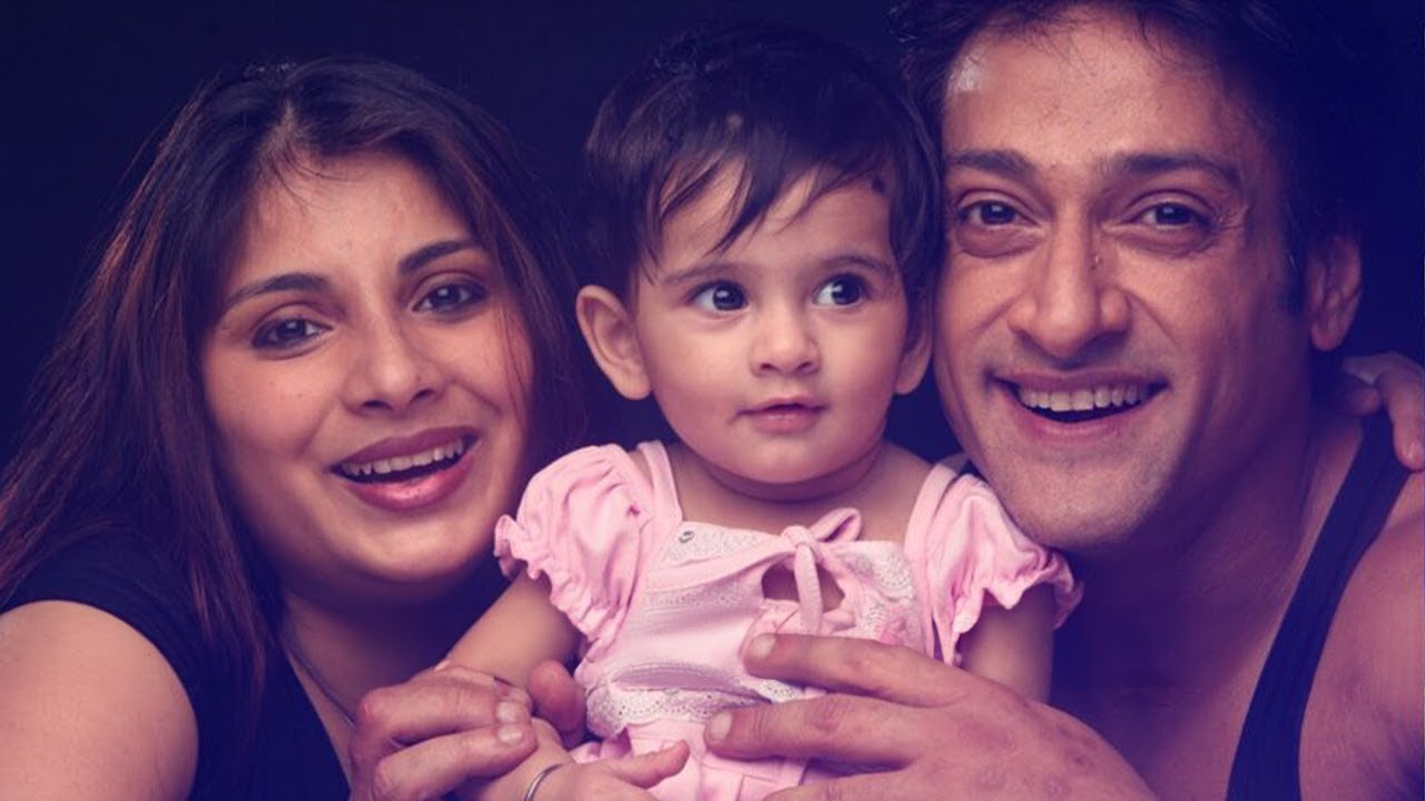 'Masoom Movie Actor' Inder Kumar With His Daughter, and Wife | First ...