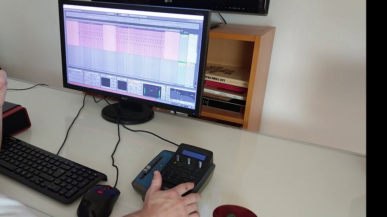 AlphaTrack by Frontier Design work fine ith ableton live 10 - YouTube