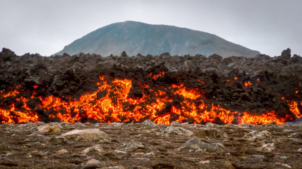 Lava Attack [Time Lapse] - Volcano Eruption in Geldingadalur, Iceland ...