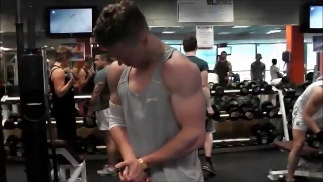 Doctor meets Engineer - Student Chest and Shoulders Workout HD - YouTube