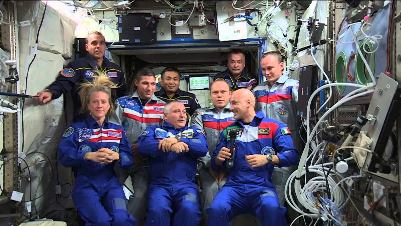Iss Expedition 37