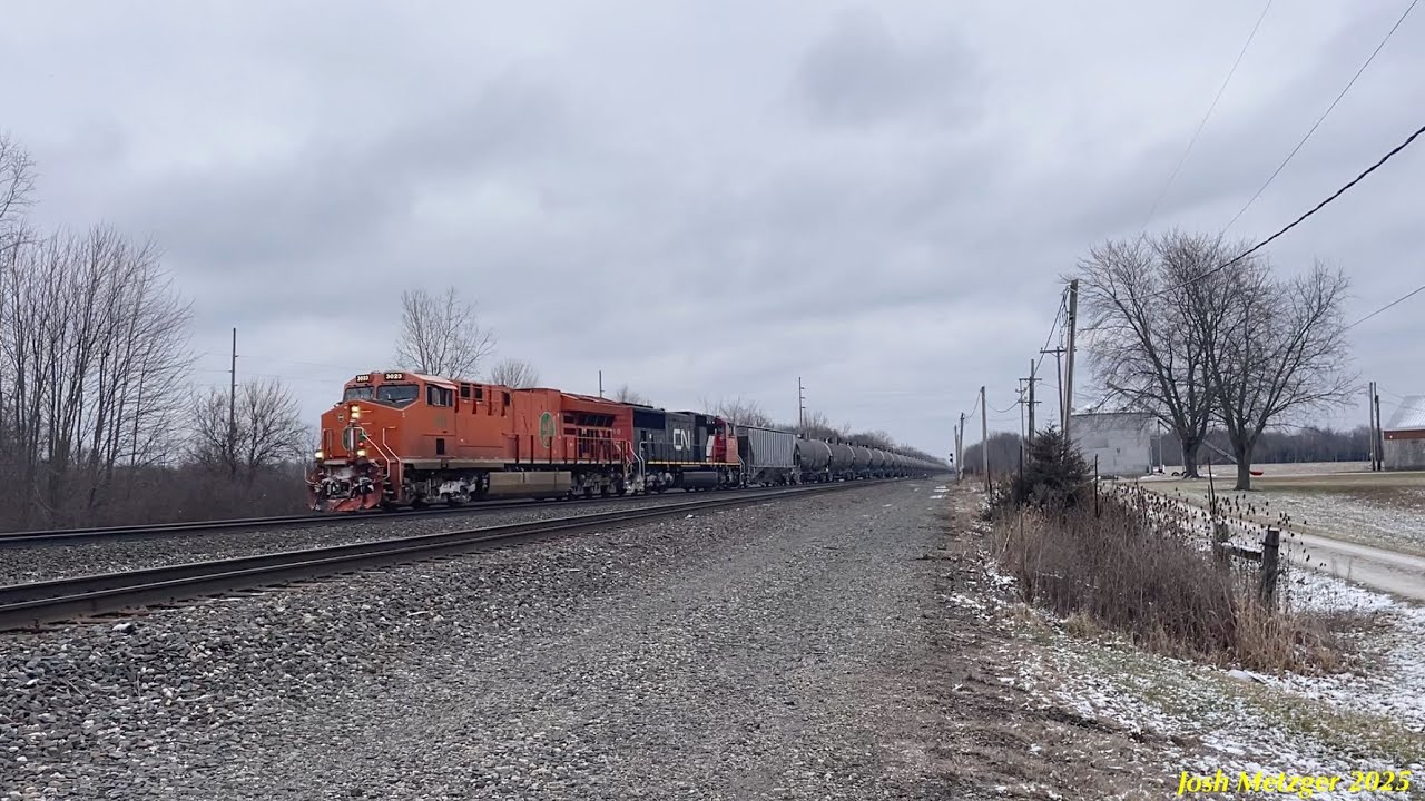 CSX B714-29 w/ CN ET44AC #3023 (EJ&E HU) and CN SD75I #5719 @ Kniffin ...