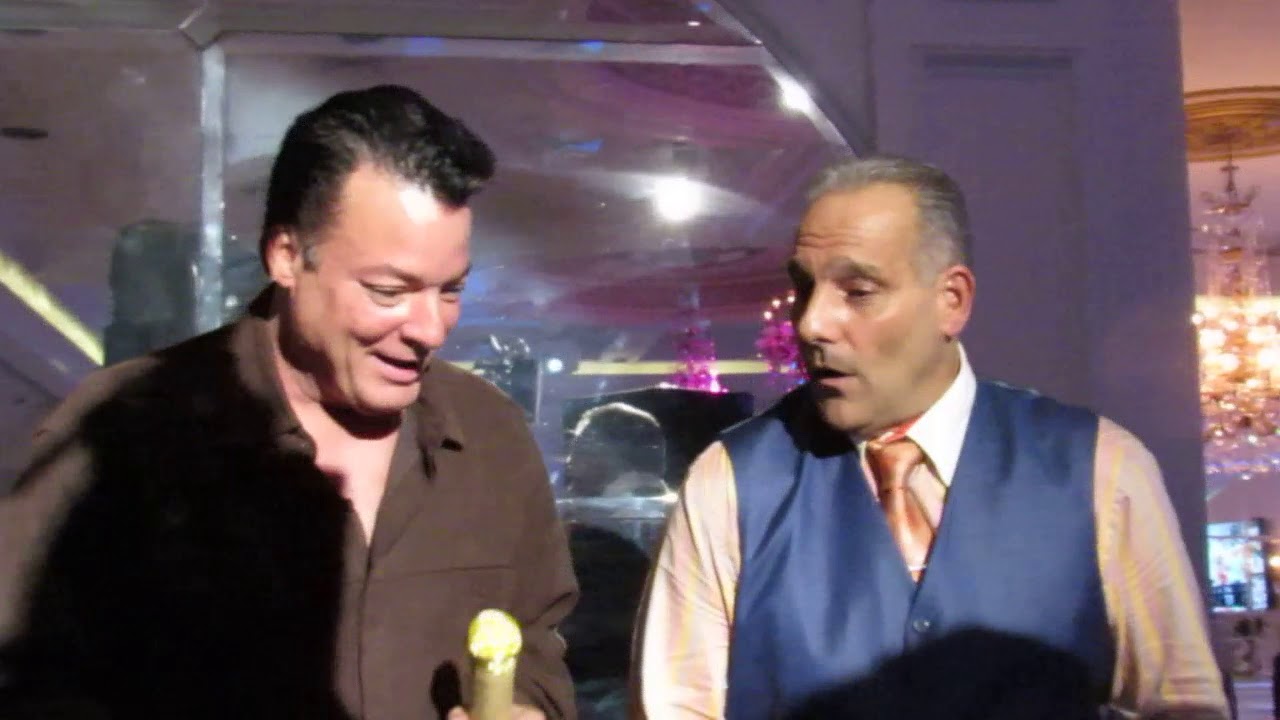Rob"Dino" Cabella & Anthony Didio:"Sway" - YouTube