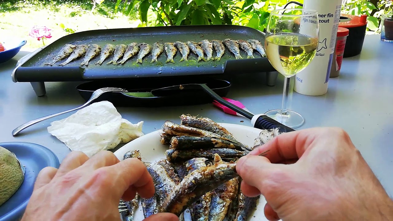 Comment faire de beaux filets de sardines (vidéo à prendre au second ...