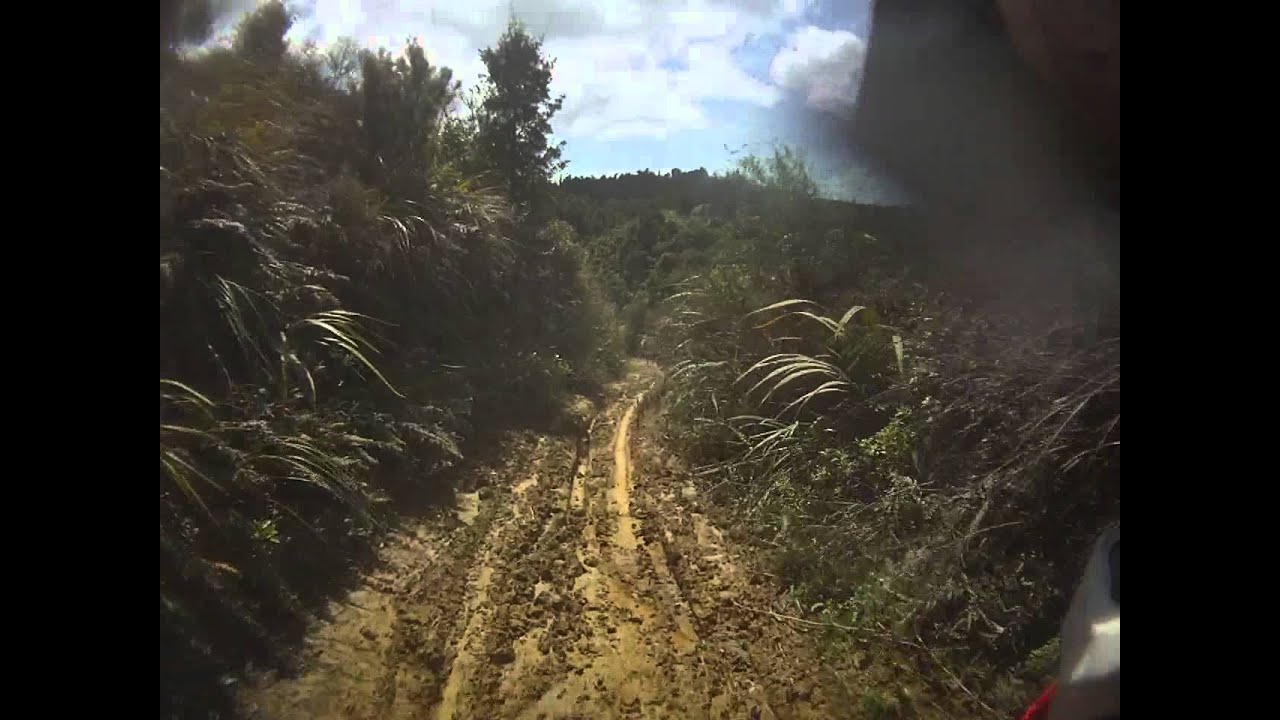pylon track - YouTube
