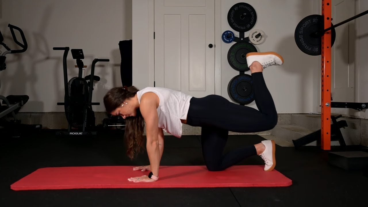 Quadruped Kick Up (Glute Kick) - YouTube