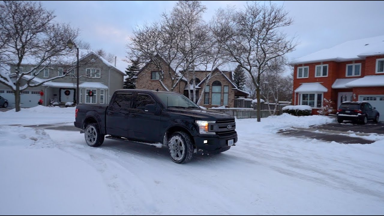 Ford F-150 Winter Driving in Snow! 4 Wheel vs 2 Wheel Drive! - YouTube