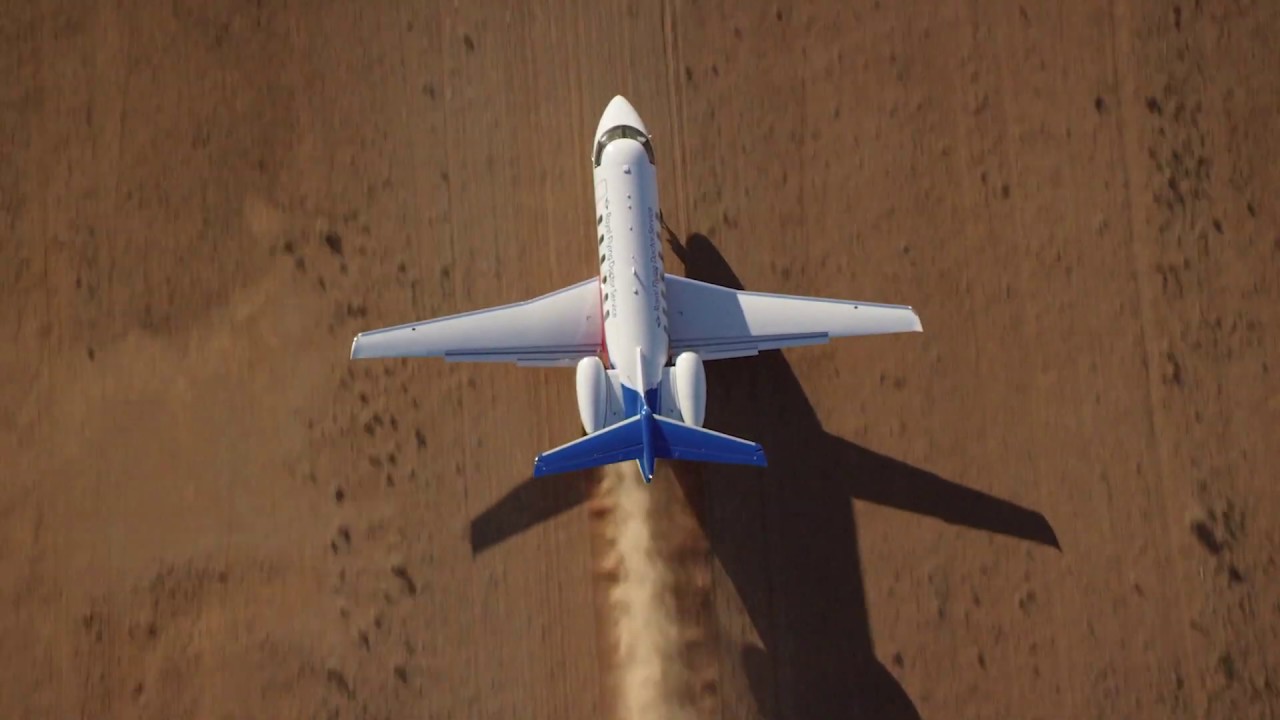 RFDS Medi-Jet 24 | Dirt air strip landing | 2019 | RFDS SA/NT - YouTube