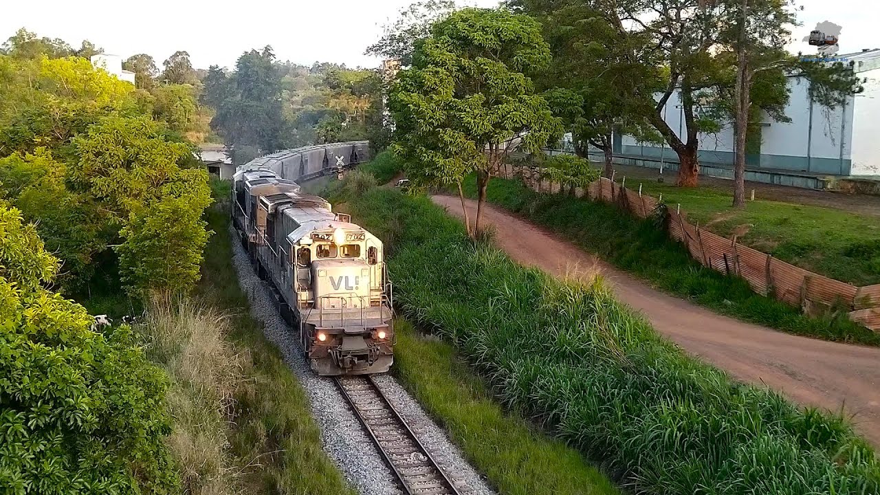 Trem grande da VL! passando por baixo do viaduto da BR381 - YouTube