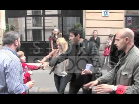 Shakira and Dominique de Villepin at the Ritz in Paris... Wow !!!