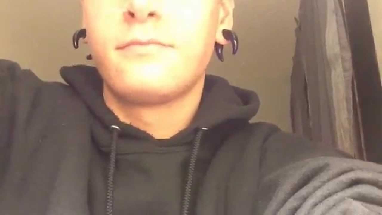 Septum stretch 8g- 6g - YouTube