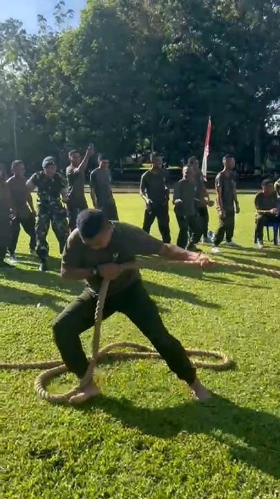 TIPS DAN TRIK TERAMPUH MENANG LOMBA TARIK TAMBANG ALA TENTARA - YouTube