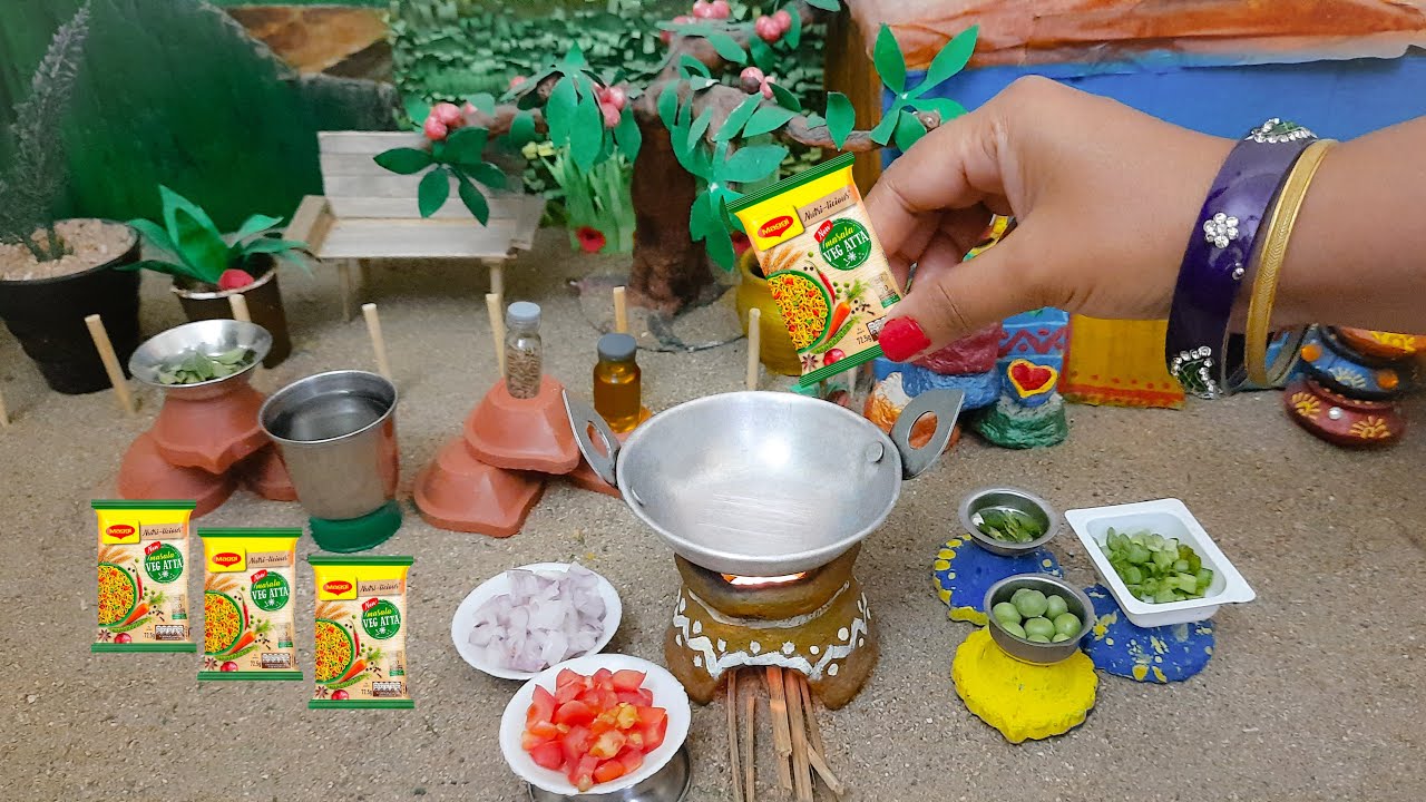 How to prepare Masala Atta Maggie Noodles | Maggie recipe | Veg Maggie ...