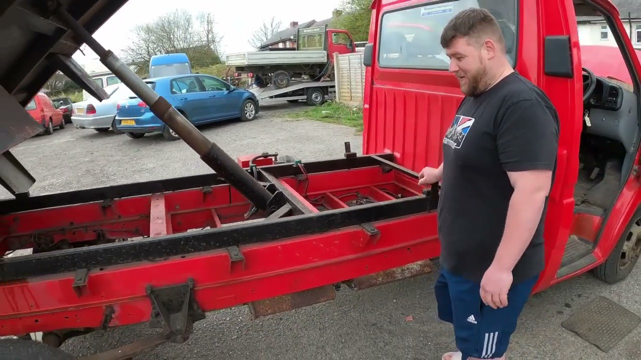 I BOUGHT HER BACK 6 MONTHS AFTER SELLING HER FORD TRANSIT MK5 SMILEY ...