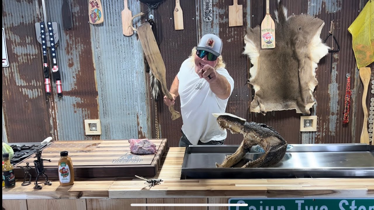 Alligator tacos! - YouTube