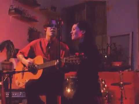 Loggy Starlust & Émilie Bouffard - Où vont les gens? @ La Plante - YouTube