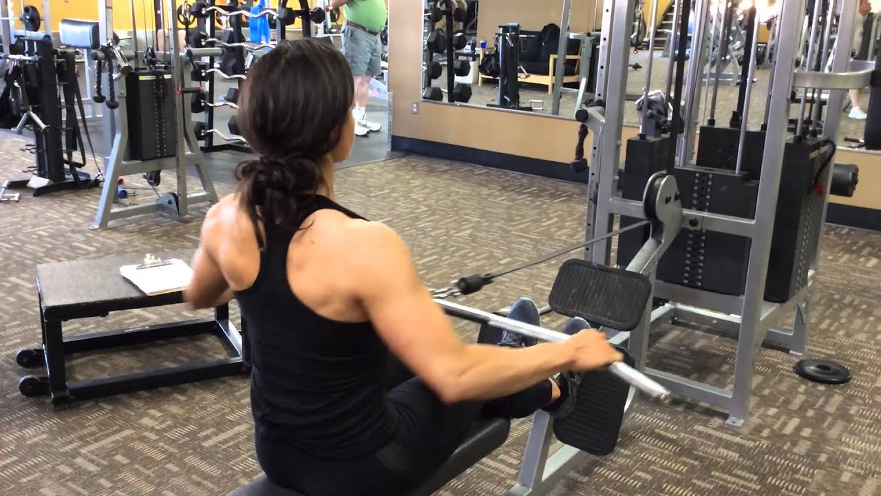 Wide-grip seated row - YouTube