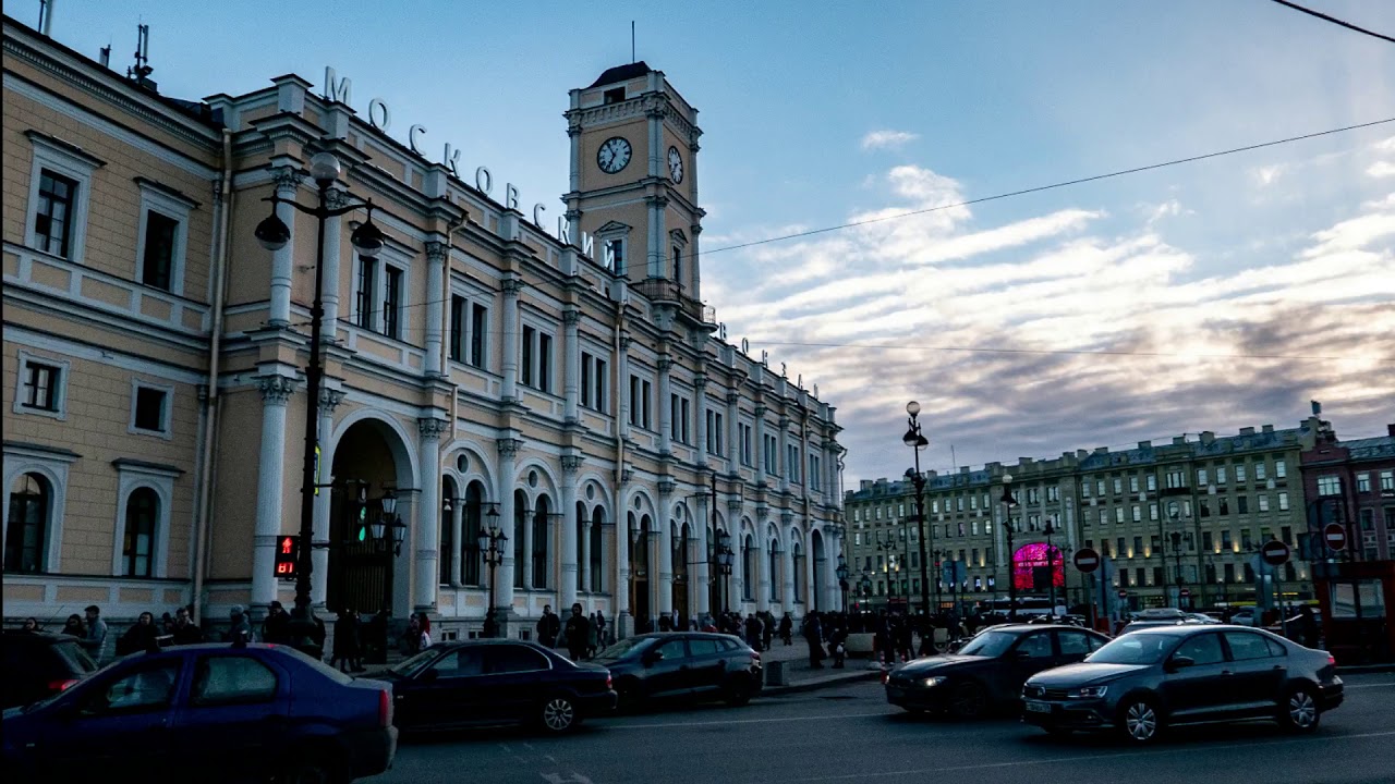 Moskievsky Voksal - taking a train to Moscow - YouTube