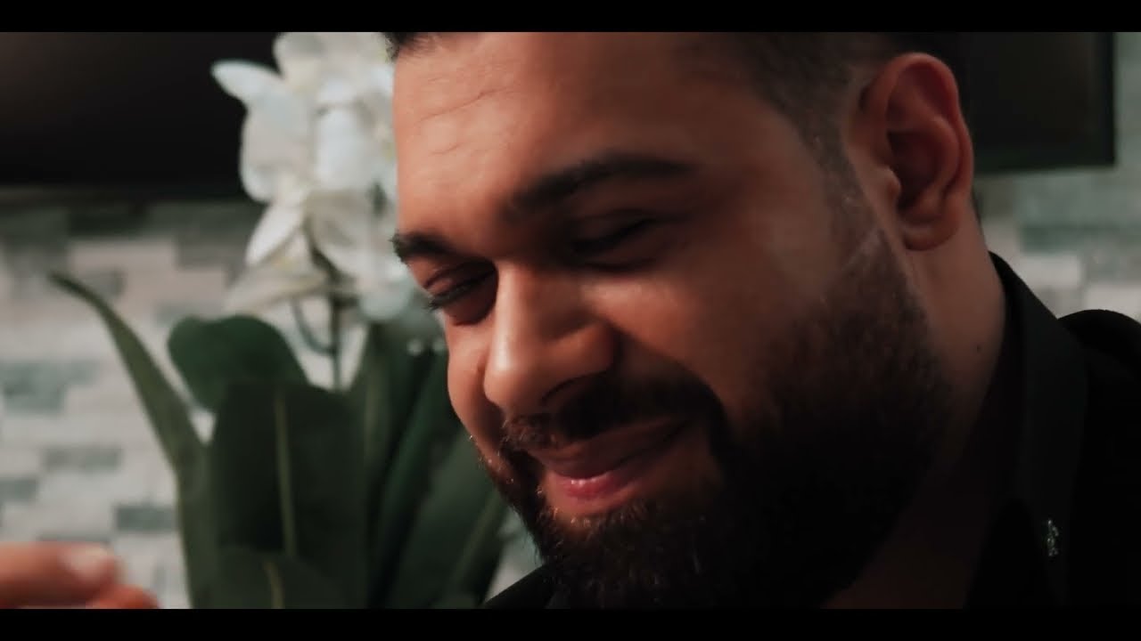 Robert din aparatori Mama buna - YouTube