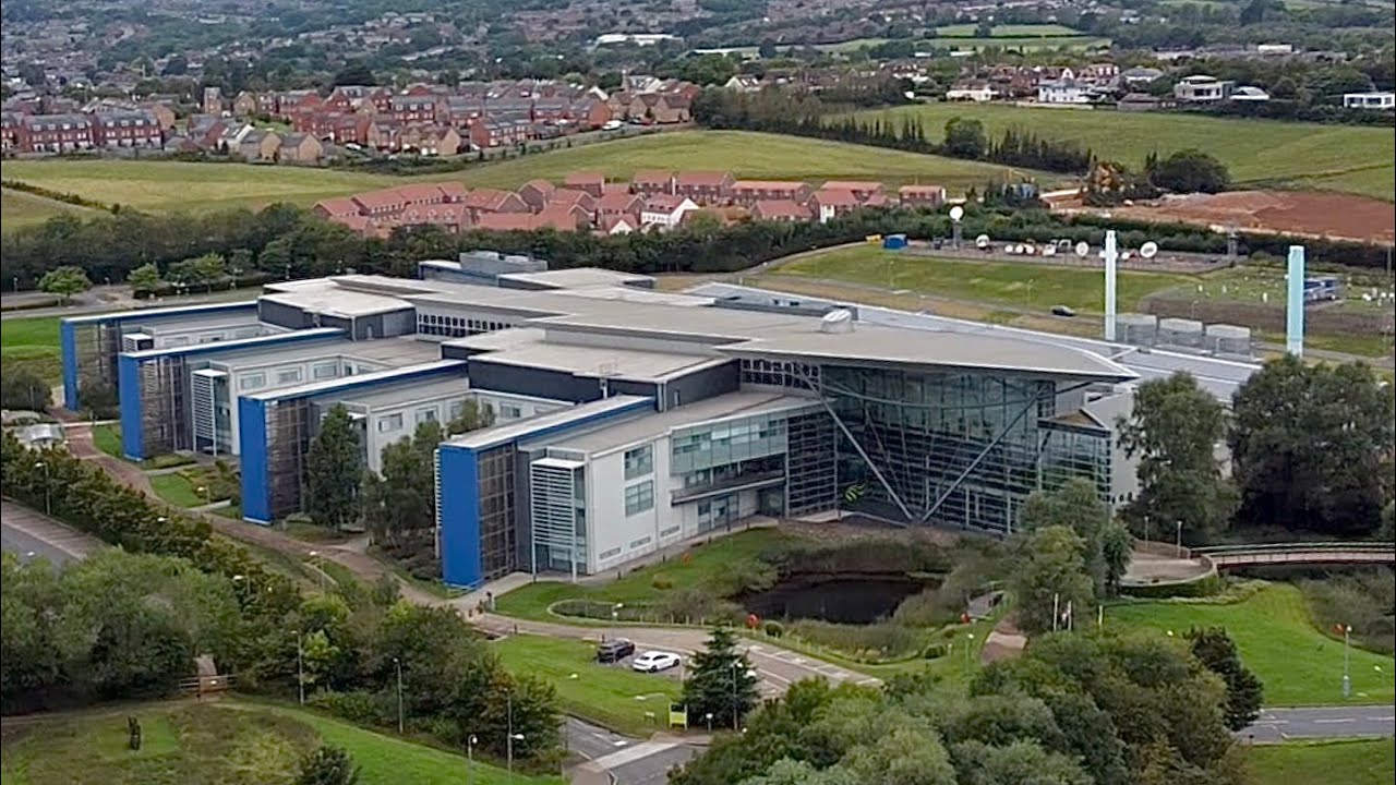 🇬🇧🏴󠁧󠁢󠁥󠁮󠁧󠁿 Exeter - The Met Office - YouTube