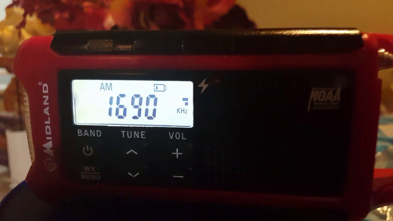 AM DX 1690 WMLB expanded band - YouTube