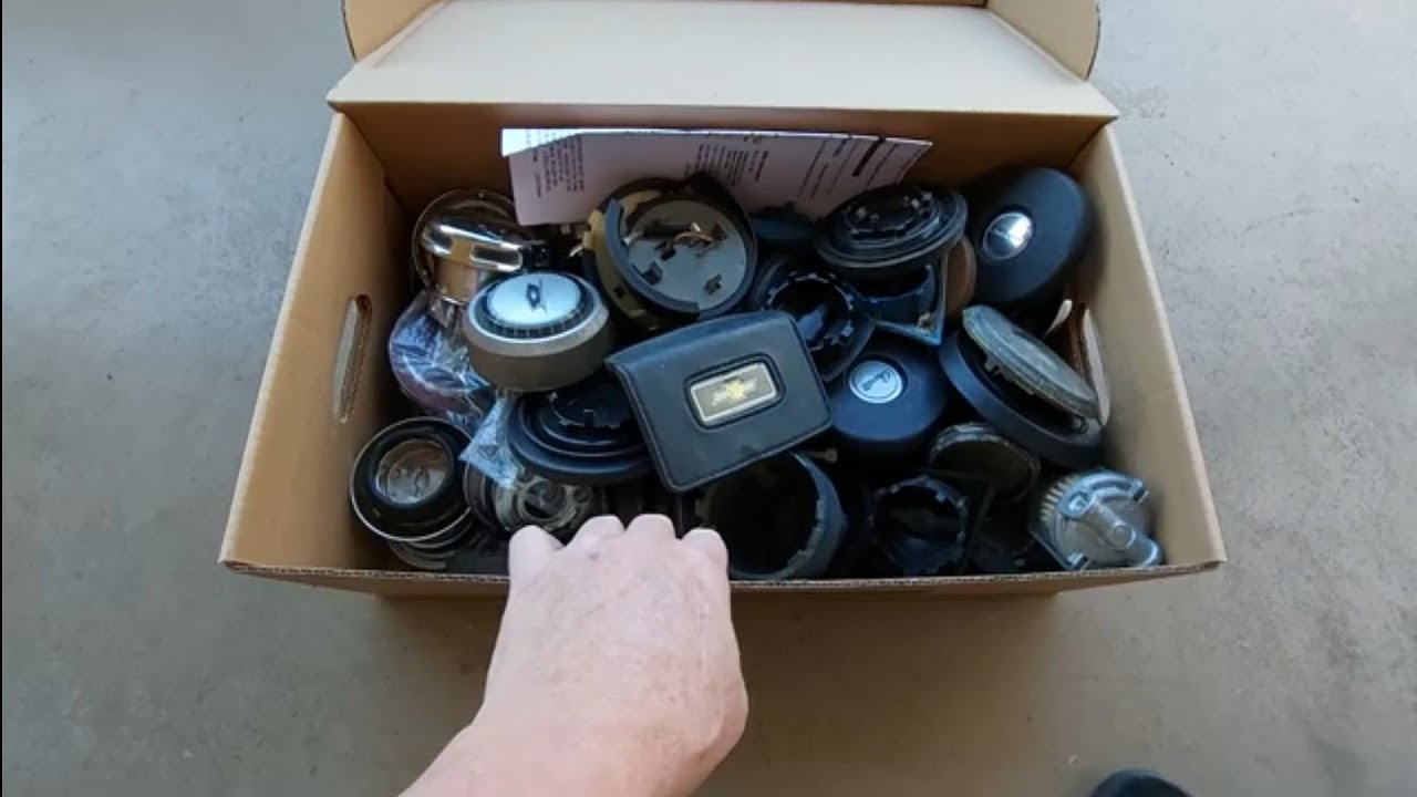 Check out all these old Horn Buttons that I found! I have been ...
