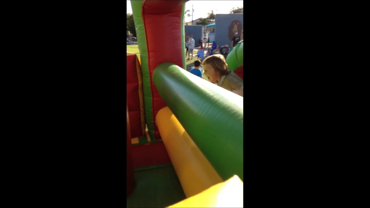 Kid face plants very funny - YouTube