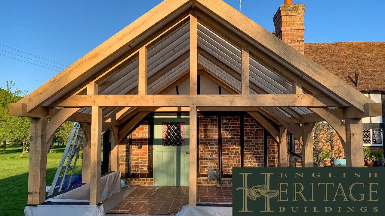 Cruck Frame Garden Room - YouTube