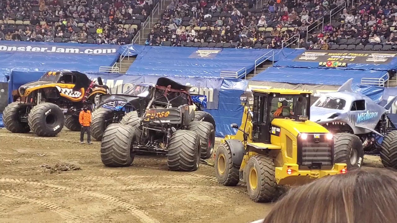 Pittsburgh Monster Jam 2020 - YouTube