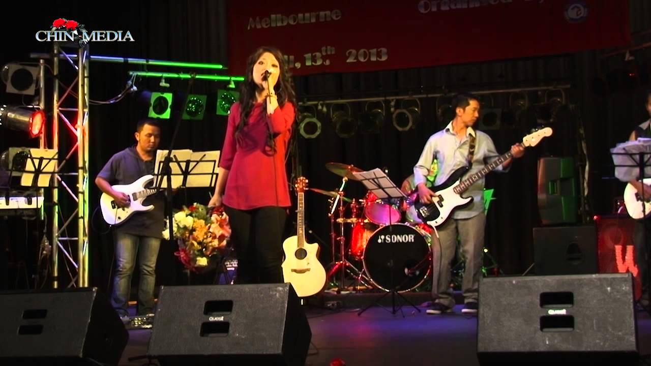 Mami Varte - Senhri Par Mawi (ACC live show 2013) - YouTube