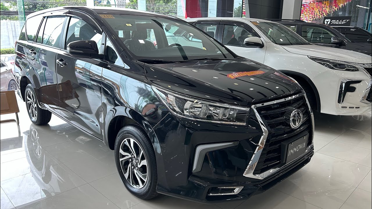 TOYOTA INNOVA E FULLY-LOADED MEAL! - YouTube