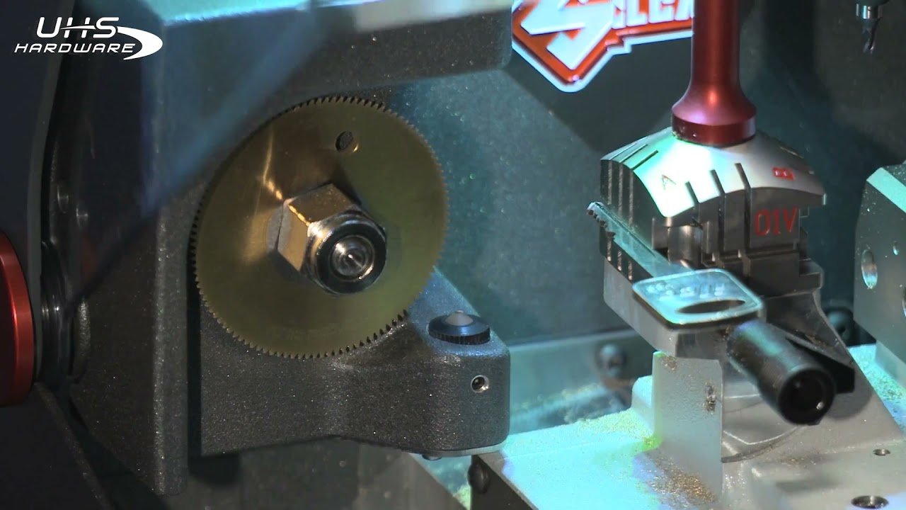 How to Use Silca Futura Pro Key Cutter - P8 Decoding Standard Single ...