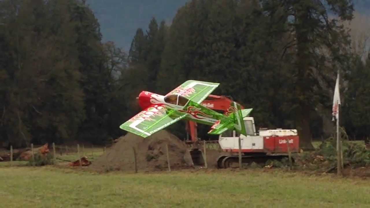 Rick flying his new Addiction XL - YouTube