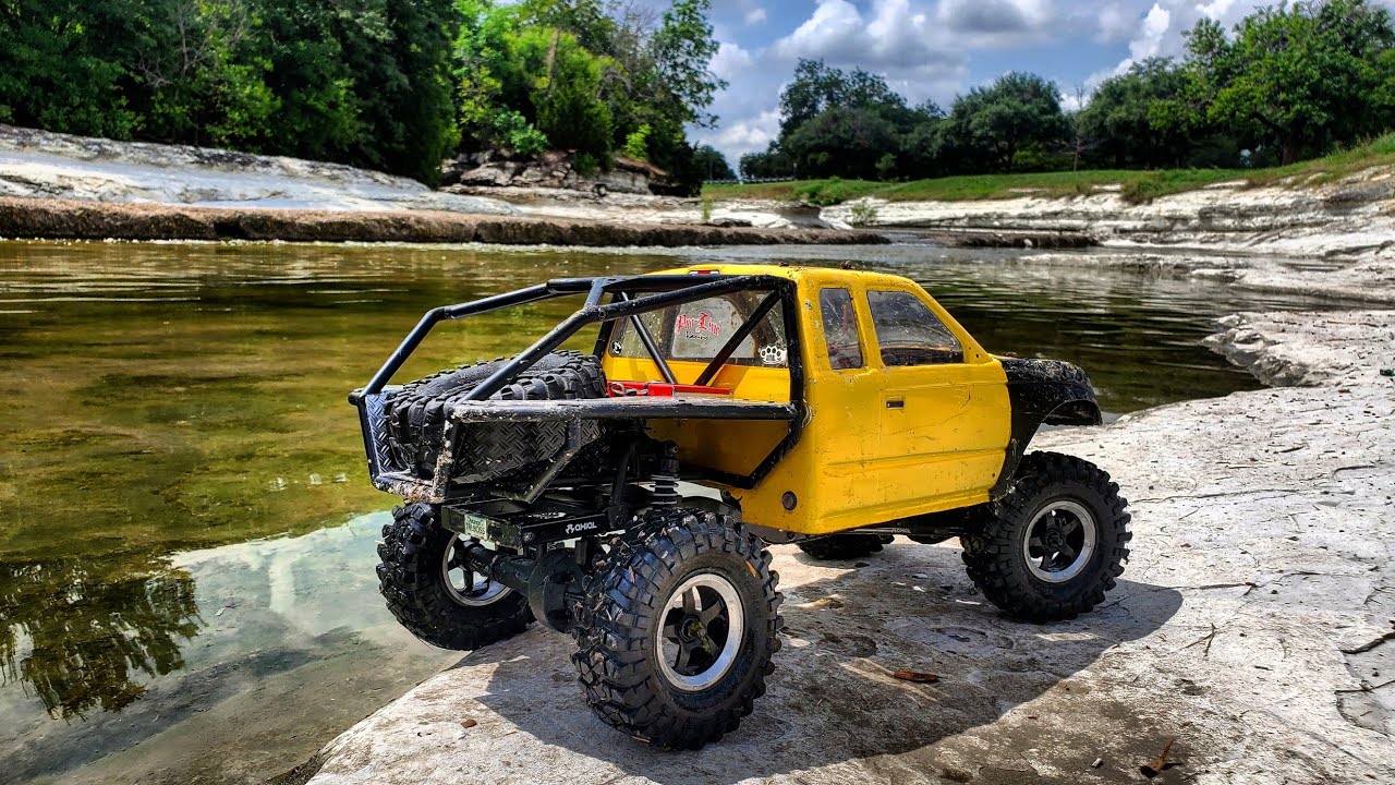RC4WD - Rock Crawling At Duck Creek - YouTube