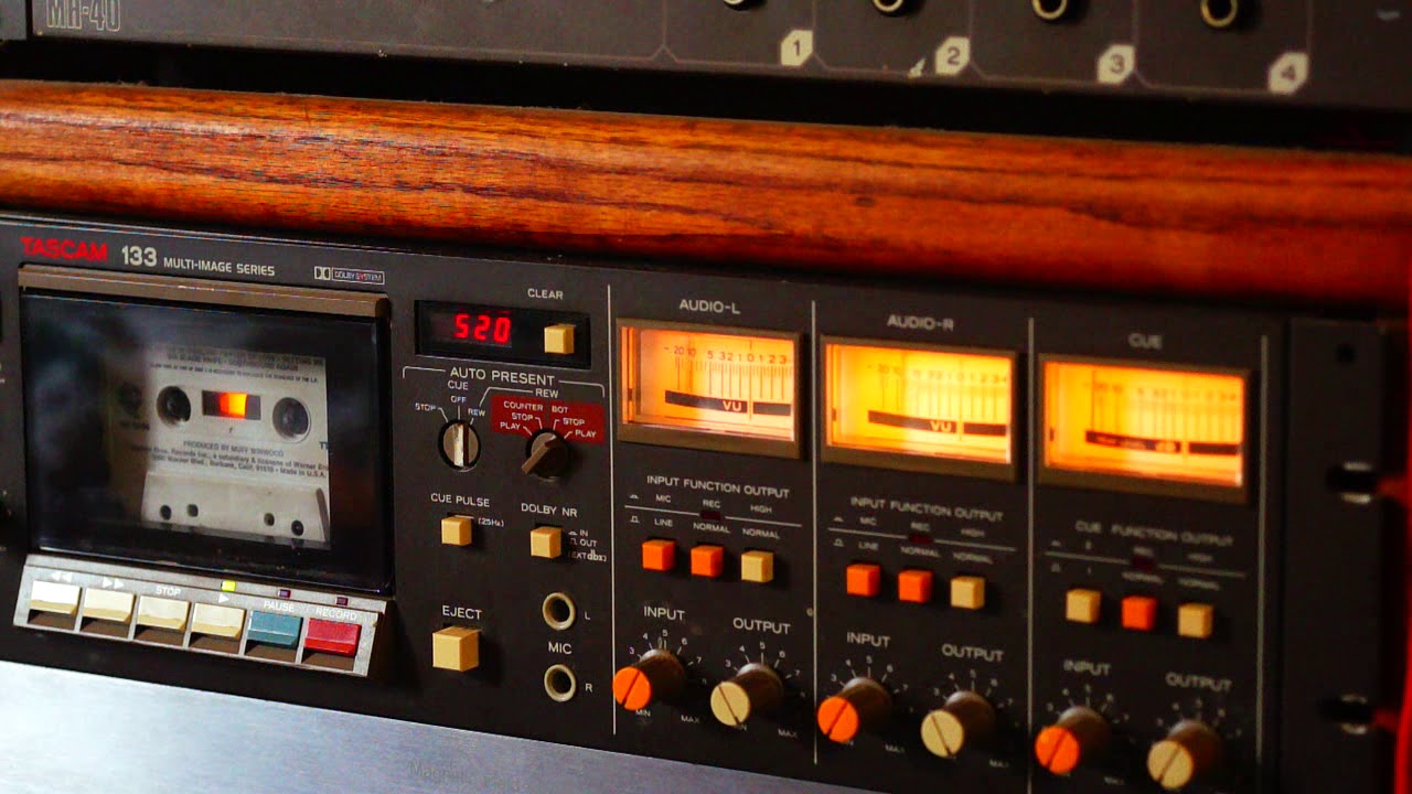 Tascam 133 Cassette deck. - YouTube