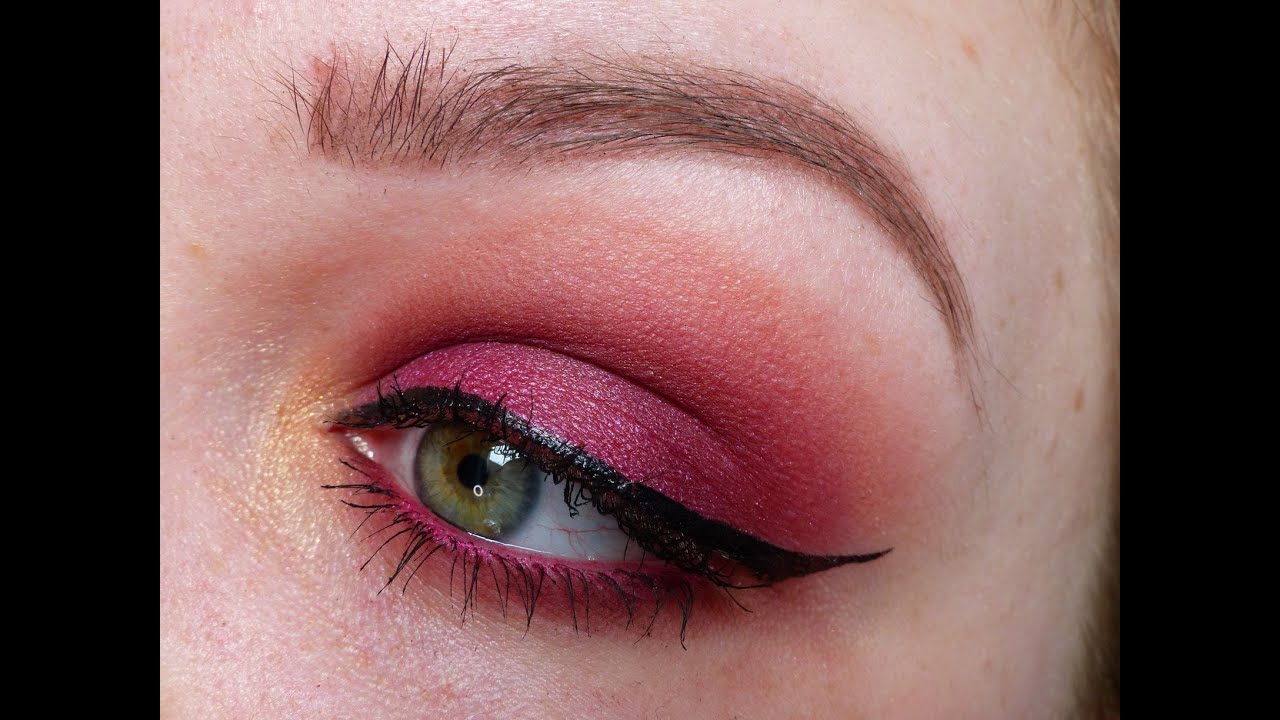 On Wednesday We Wear Pink! {Eyeshadow tutorial} - YouTube