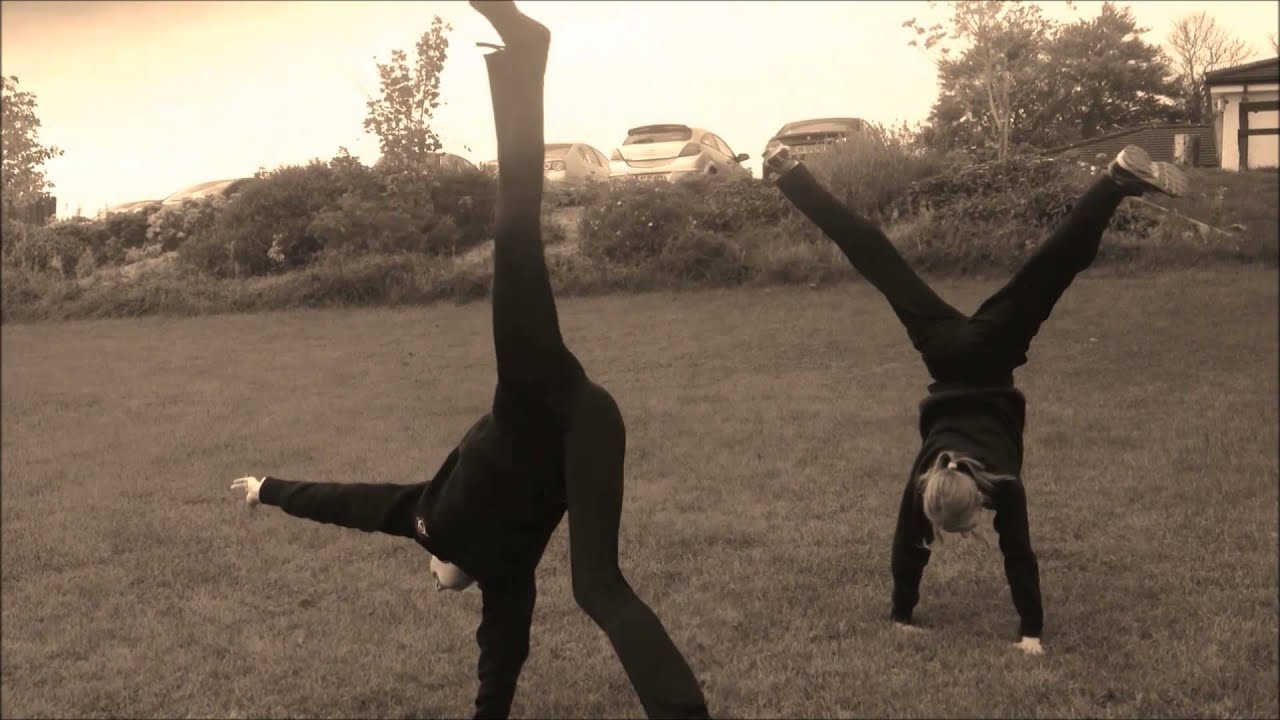 Beannaithe Idir Mná le Luke & Conor- Óinsín í - YouTube