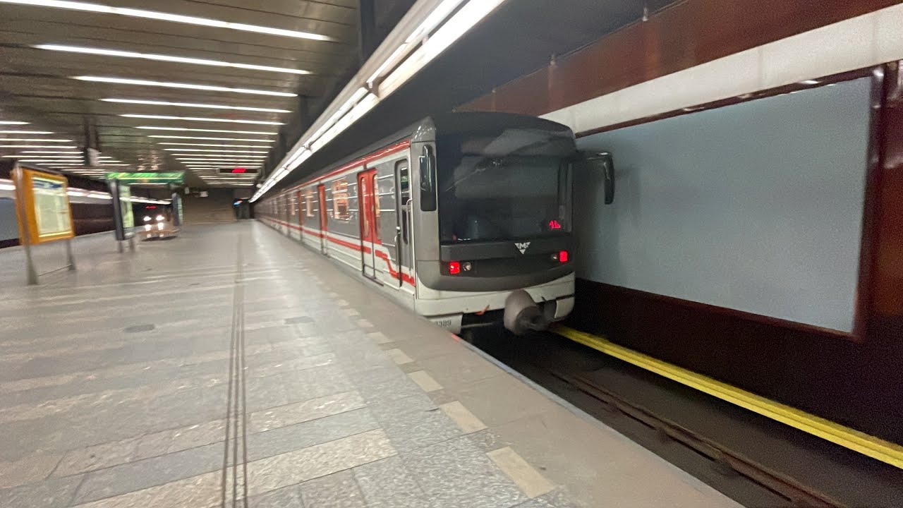 Metro 81-71M ev.č.3389 se zajímavým zvukem - YouTube