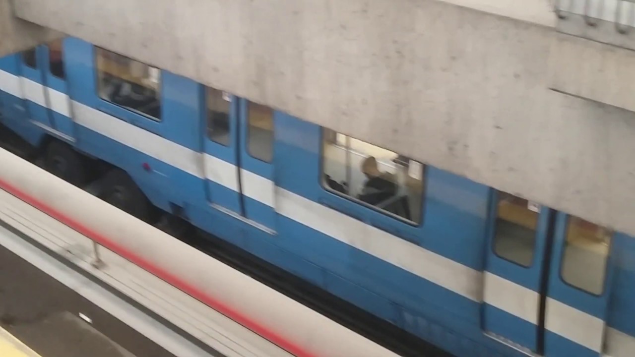 Station de terminus Angrignon (vii) - YouTube