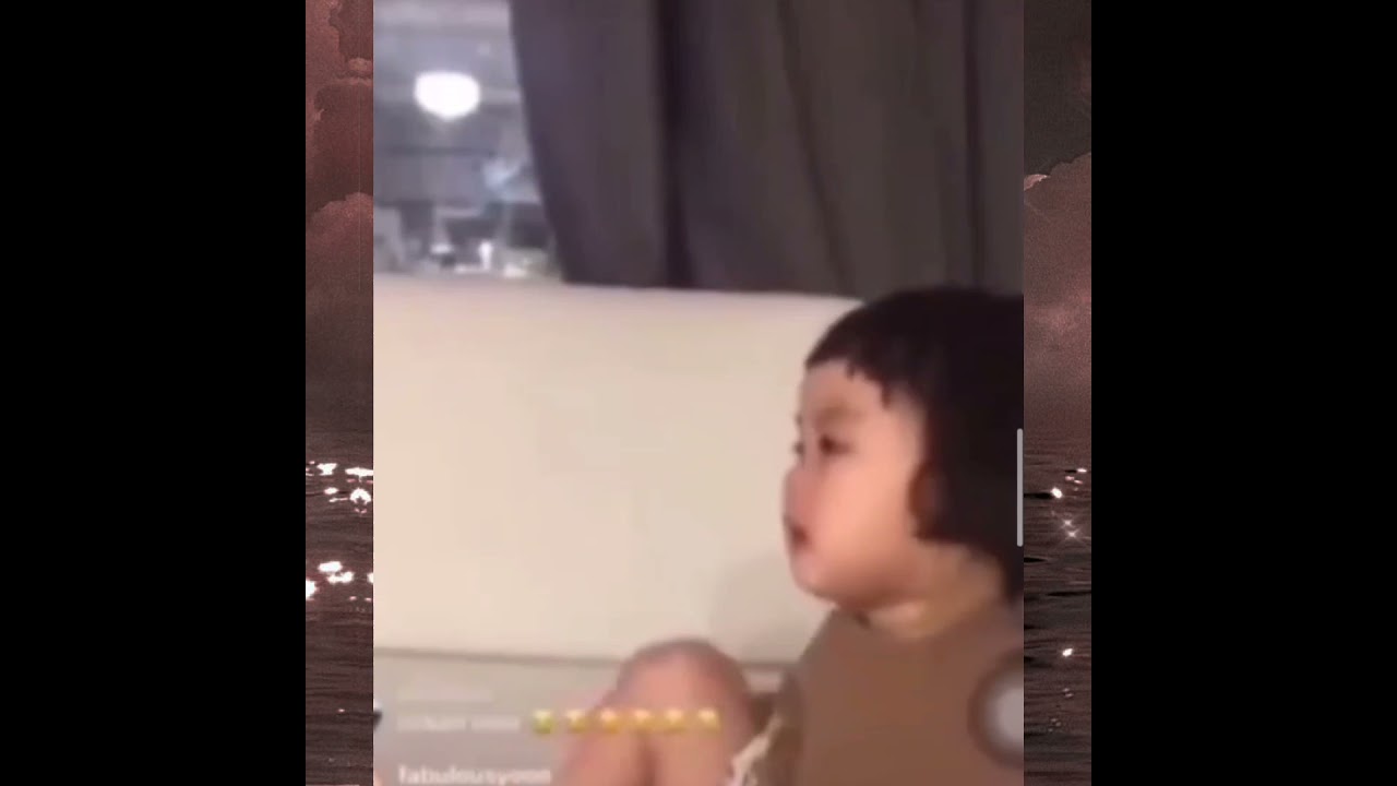 ROHEE CRYING MISS HER APPA SO MUCH :'( ASK OMMA TO CALL APPA BACK HOME ...