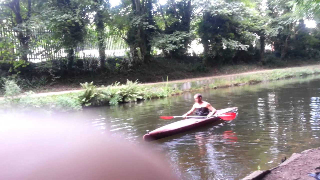 Naked rolling tippy boat with wet exit. - YouTube