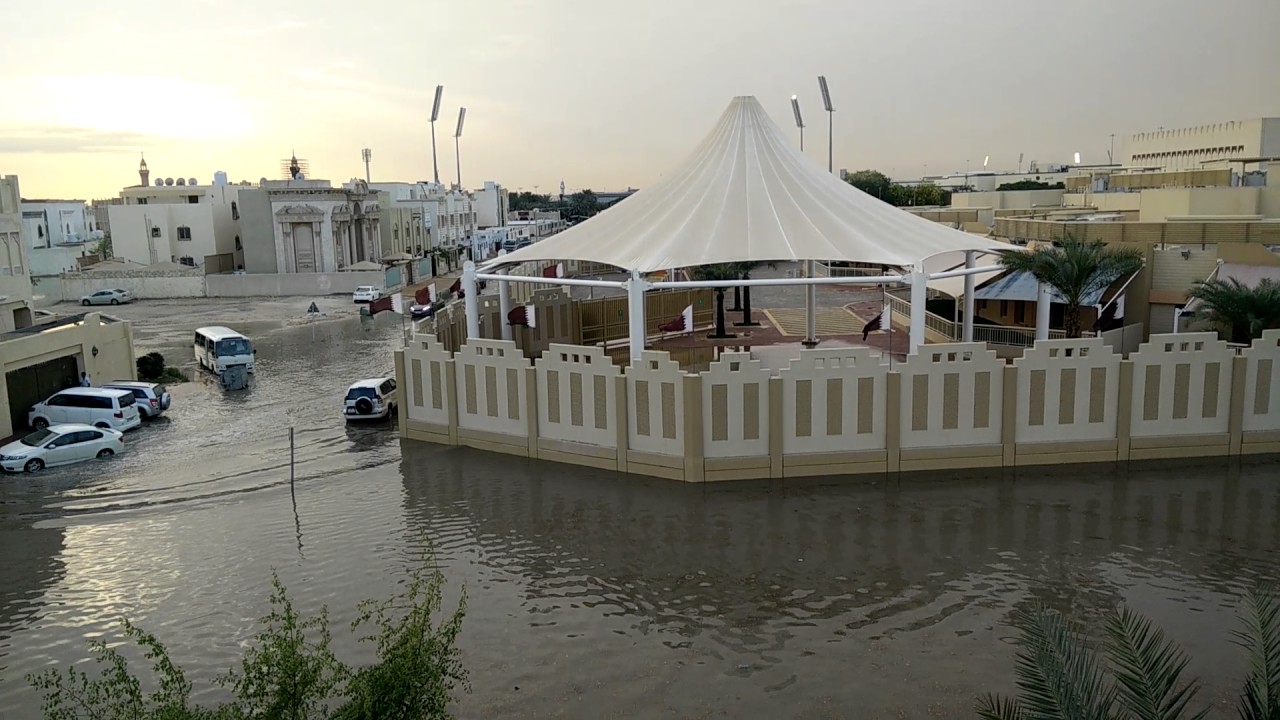 Floods is doha, heavy rain in Doha qatar(2) - YouTube