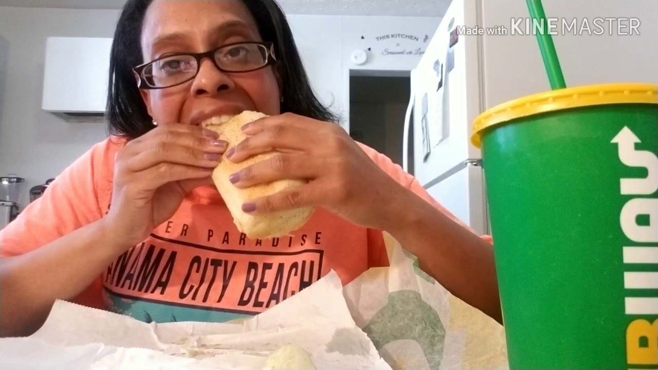 EATING SUBWAY - YouTube