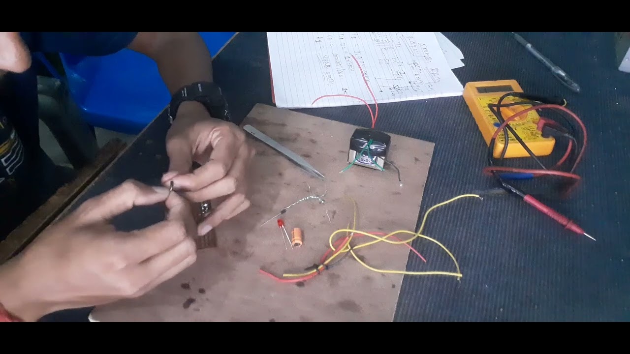Basic Electronic : Full Wave Rectifier Circuit : Student Practical experience - YouTube