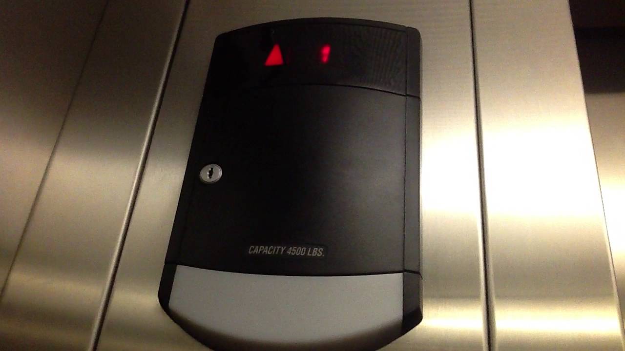 Schindler Hydraulic Elevator #1 @ Indoor Theme Park Kalahari Resort ...