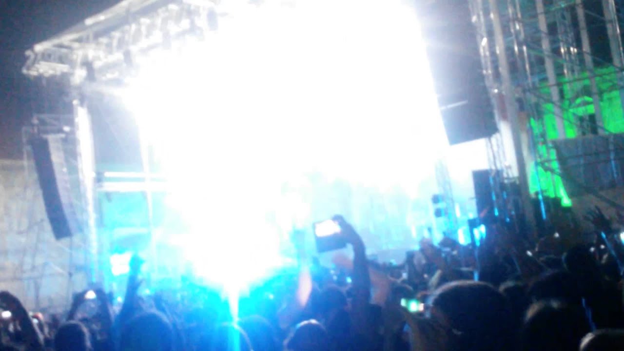 The Prodigy 2015 - live at the Electric Castle Festival in Romania ...