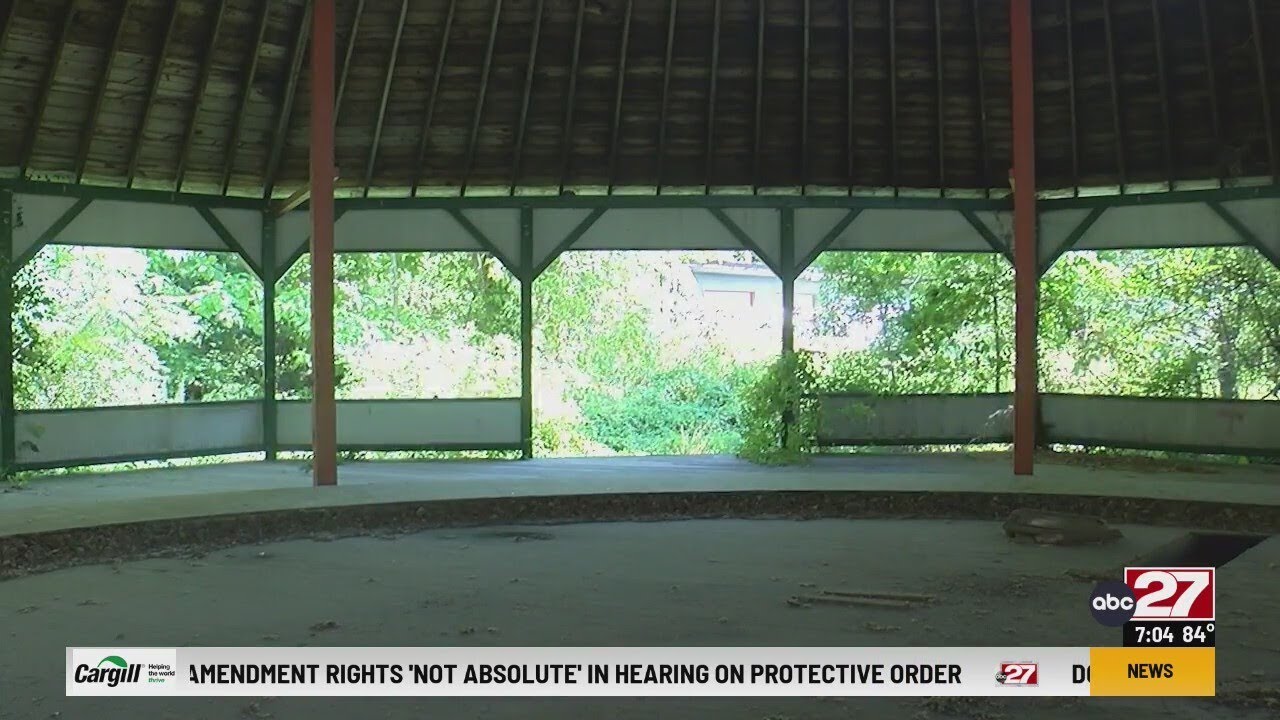 Williams Grove Carousel House - YouTube